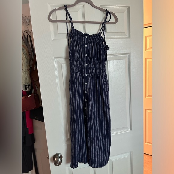 Universal Thread | Dresses | Universal Thread Smocked Midi Dress | Poshmark